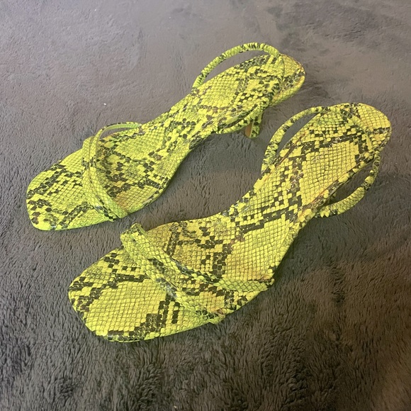 Zara | Shoes | Zara Neon Green Snakeskin Heels | Poshmark